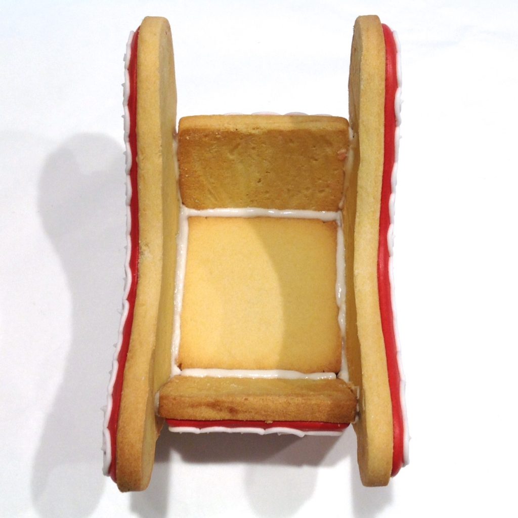 HOW TO Santa Sleigh Gingerbread House – CutterCraft