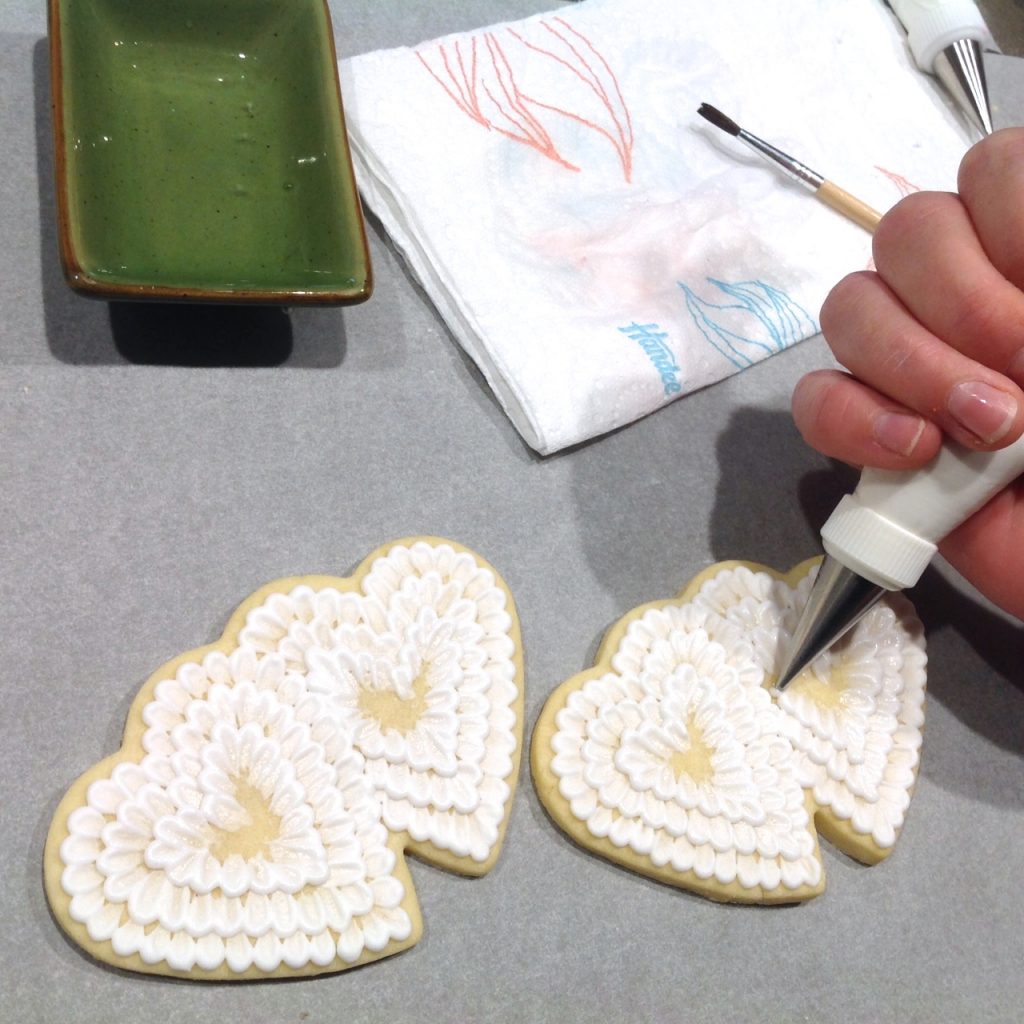 HOW TO Brush embroidered love heart cookies – CutterCraft
